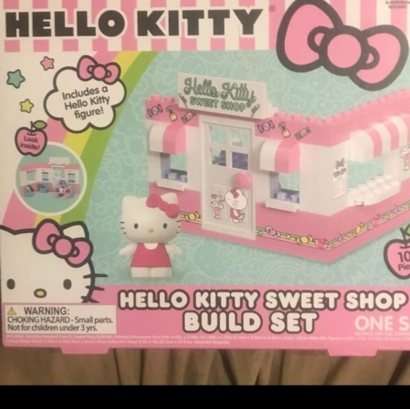 Hello Kitty | Toys | Hello Kitty Sweet Shop Building Set | Poshmark